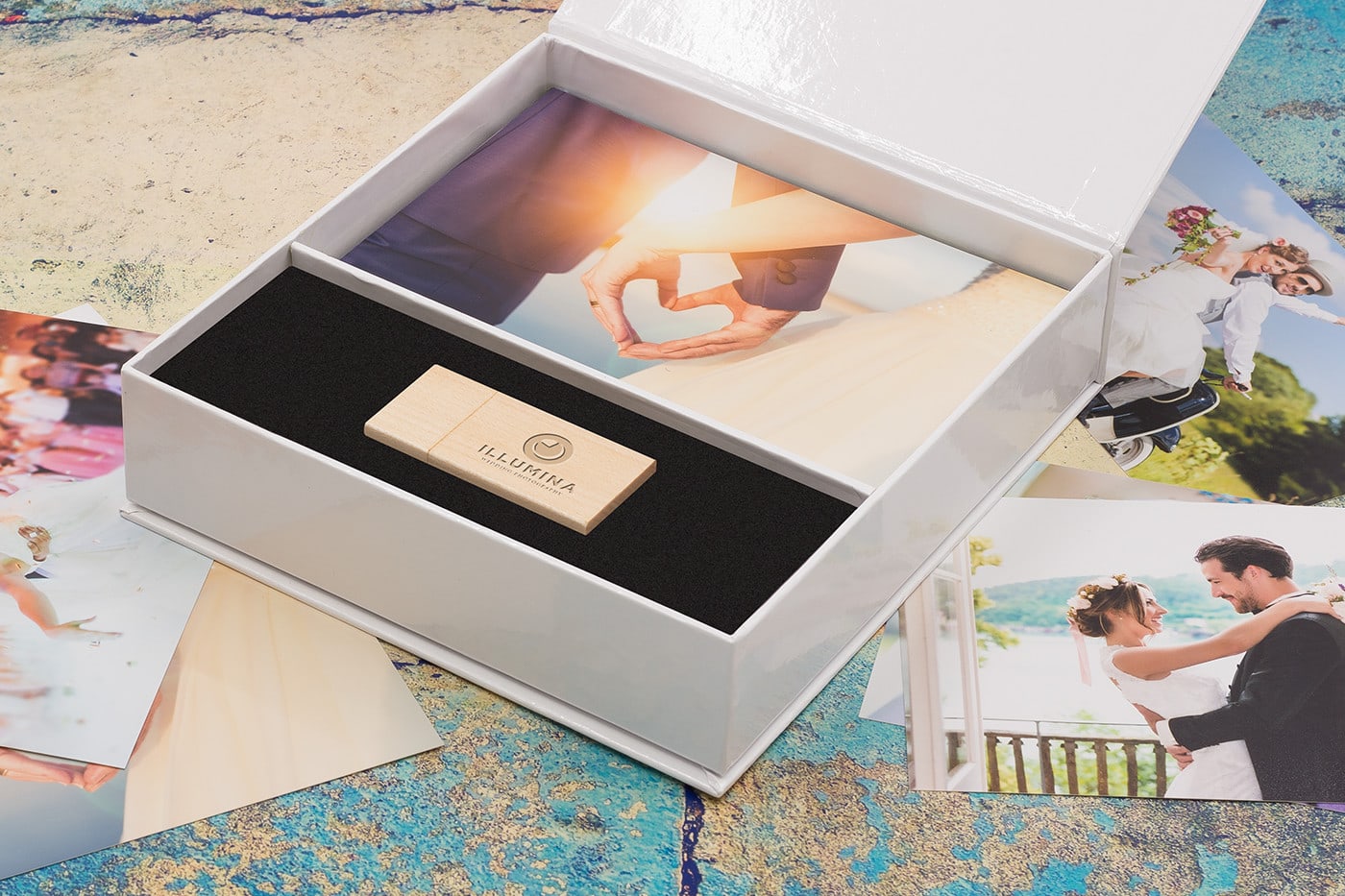 Woodland & Photo Flip Box - USB Flash 24